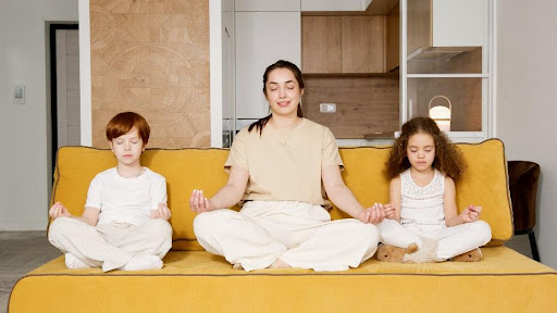 Practicing Mindfulness with your Kids - Live Smart Colorado